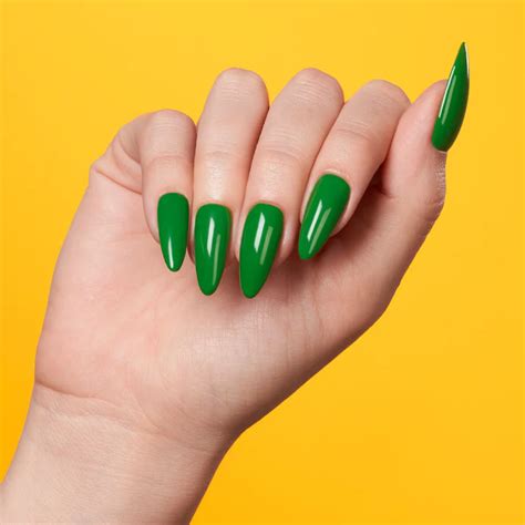Cnd Shellac Vivid Shamrock Green 025 Fl Oz 73ml