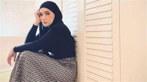 Kumpulan Berita Putri Anne Tampil Tanpa Jilbab Terbaru Dan Terkini