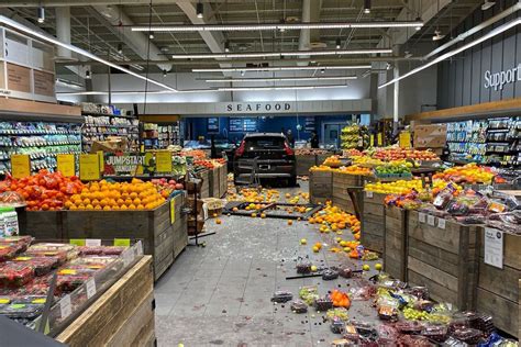Vehicle Crashes Through Whole Foods Store In Bethesda Wtop News