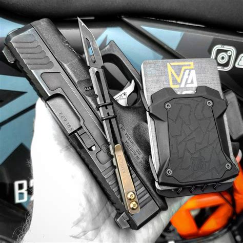 Sleek And Stylish Titanium Wallet Sleek And Stylish Titanium Wallet