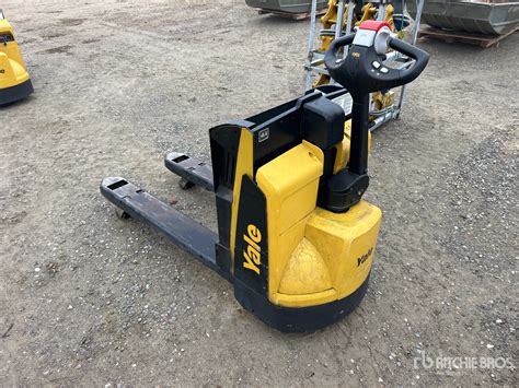 2022 Yale Mpb045vgn24t2646 4510 Lb Electric Transpalette Ritchie Bros