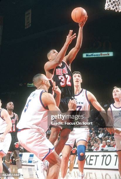 Miami Heat Billy Owens Photos And Premium High Res Pictures Getty Images