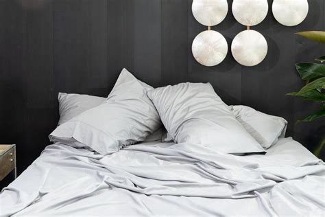 Get Buck Naked 9 Pros And 9 Cons To Sleeping Nude By Our Sleep Guide