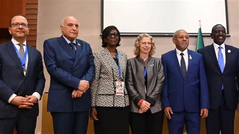 ممثلا لرئيس الجمهورية وزير الشؤون الخارجية يشارك في أشغال لجنة رؤساء