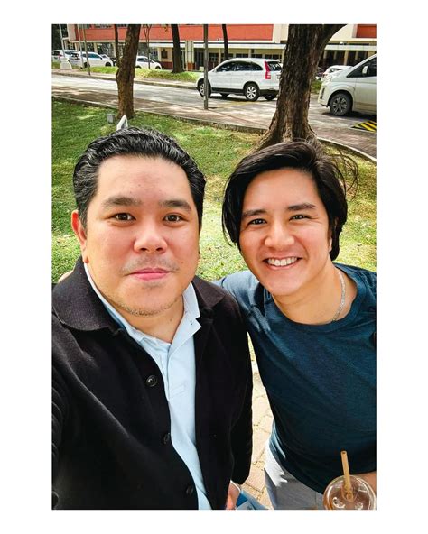 The Philippine Miko Samson Masayang Nakita Muli Ang Kanyang Kaibigan