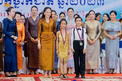 លោកស្រី ពេជ ចន្ទមុន្នី ហ៊ុន ម៉ាណែត សន្យាកៀរគររកអ្នកឧបត្ថម្ភ ជួយសហព័ន្ធកីឡារាំកម្ពុជា