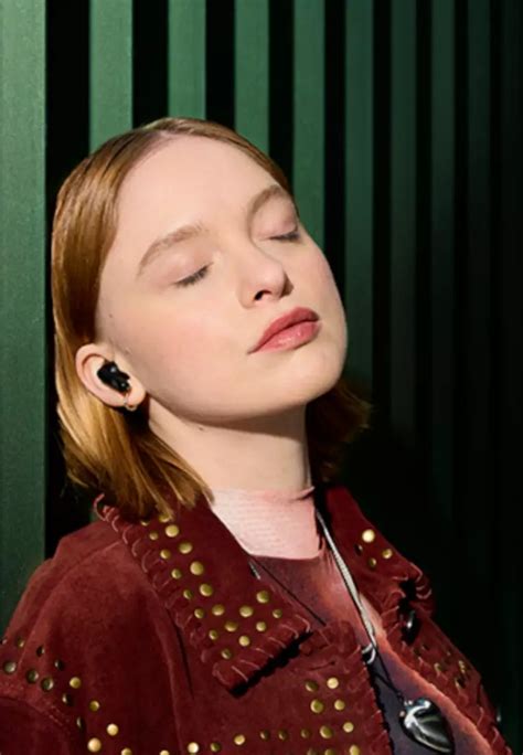 Buy Jbl Live Beam True Wireless Noise Cancelling Closed Stick Earbuds Silver Online Zalora