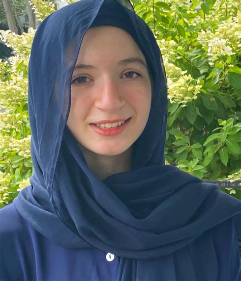 Anah Khan The Beachcomber