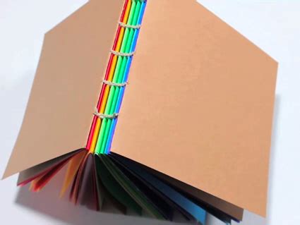 Decoración De Cuadernos Con Hojas De Colores Imagui