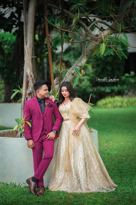 ජීවිතේ ලස්සනම දවසෙ ඒ දෙන්නා සොඳුරු විවාහ දිවියට පිවිසි අශාන්