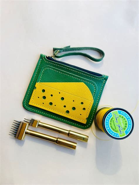 Сыр на листике салата кожа в 2025 г Маленькие кошельки Сумки Картхолдер