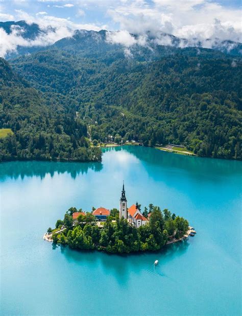 Most Beautiful Lakes In The World