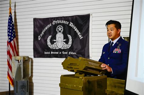 19th Ces Eod Technician Earns ‘master Eod Badge Little Rock Air Force Base Article Display