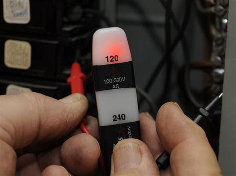 How To Test A Circuit Breaker With A Voltage Tester Dummies