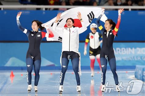 Ag 팀 스프린트 초대 챔피언 등극한 女 스피드스케이팅 뉴스1