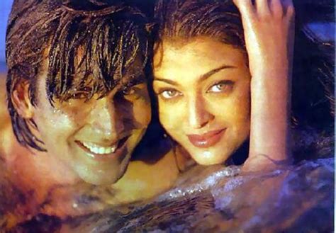 Shirtless Bollywood Men Aishwarya Rai And Akshay Kumar Strip Down To Their Swimsuits For A Pool