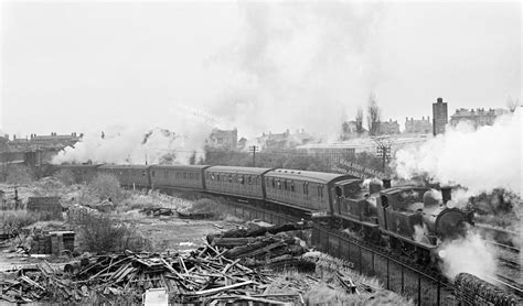 View O2 Class W31 Chale And W24 Calbourne Ryde Iow