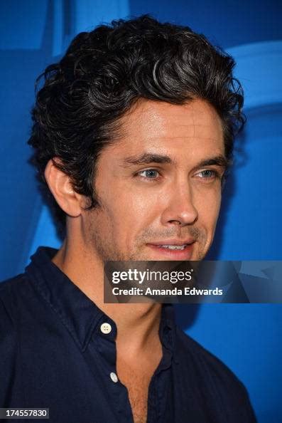 Actor Neal Bledsoe Arrives At The 2013 Television Critics News Photo