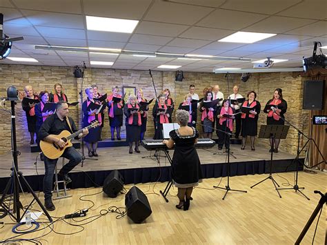 «Άσπρα καράβια τα όνειρά μας… Αφιέρωμα στο Νέο Κύμα στο «ΕΝΟΡΙΑ εν δράσει… Ενορία Εν Δράσει