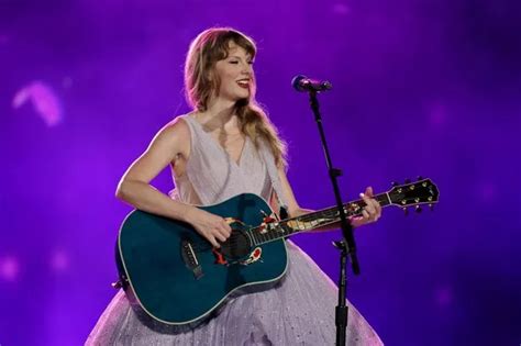 Taylor Swifts Stunning Bikini Body Secret After Bahamas Beach Snaps