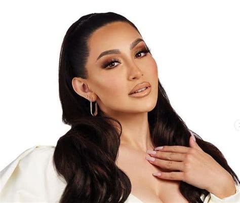 Cassandra Kramers Instagram Twitter And Facebook On Idcrawl