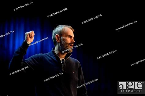 Former Police Organised Crime Squad Uooz Chief Robert Slachta Gives Press Conference On His