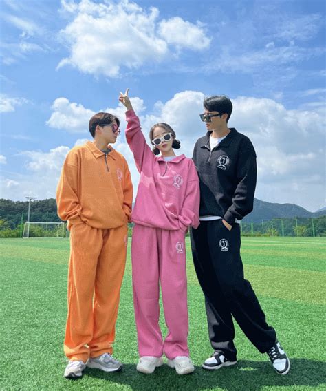 가을신상 고퀄리티5컬러 와플 집업 Set 색감깡패 강추 맨투맨 카라 집업 스트링 포인트 롱팬츠 조거팬츠 와이드팬츠 가능 남녀공용 커플룩 커플 시밀러룩 꾸안꾸 데일리룩