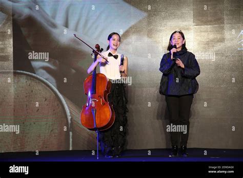 File Taiwanese Actress Cellist Nana Ou Yang Nana Playing Cello