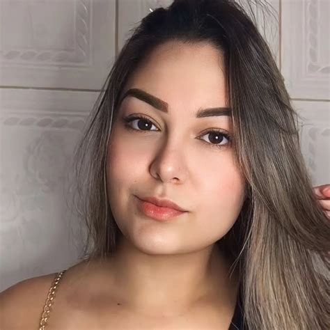 Upslaryssa On Threads