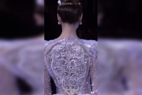 如梦似幻，来自中国设计师郭培巴黎高定大秀《遇见》的作品