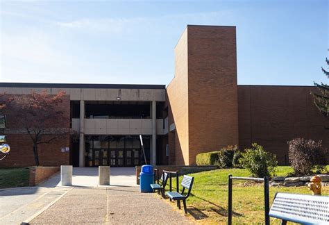 Mccluer North High School In Florissant Mo