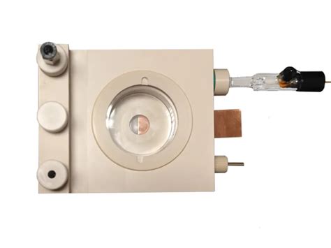 Customized In Situ Raman Electrochemical Reaction Cell For