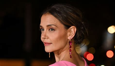 Katie Holmes Perfects Two Tone Dressing In Crimson Red And Powder Pink