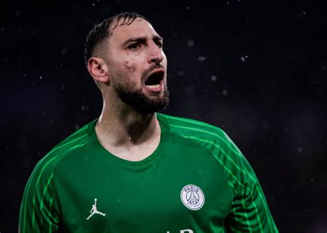 دوناروماهالند قهرمان است، یک جانور واقعی طرفداری