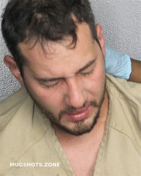 Vindell Augusto Jose 10162022 Broward County Mugshots Zone