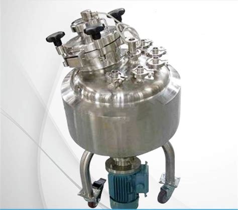 Esterification Reactor Ethanol Essential Oil Mixing Machine Urea