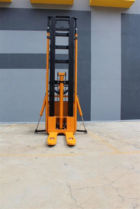 Stack Easy Maini Semi Electric Stacker At Best Price In Bengaluru Id 2855738532691