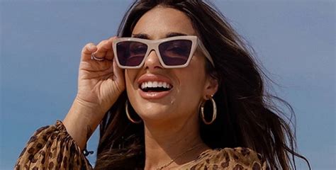 Country Musics Jessie James Decker Updates Her Jjd Diff Eyewear