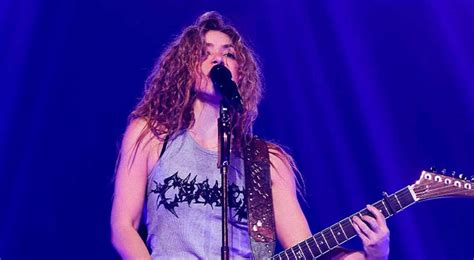 Shakira Lanzó Nueva Versión De Estoy Aquí Antes De Su Gira Mundial Las Mujeres Ya No Lloran