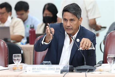 Richard Gomez Apologizes After Posting Personal Info Of Journalists Online