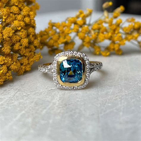 2 08ct Unique Vivid Cobalt Blue Cushion Sapphire 0 37ct Round Diamonds