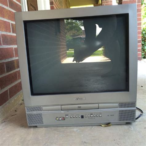 2000s Tv Set