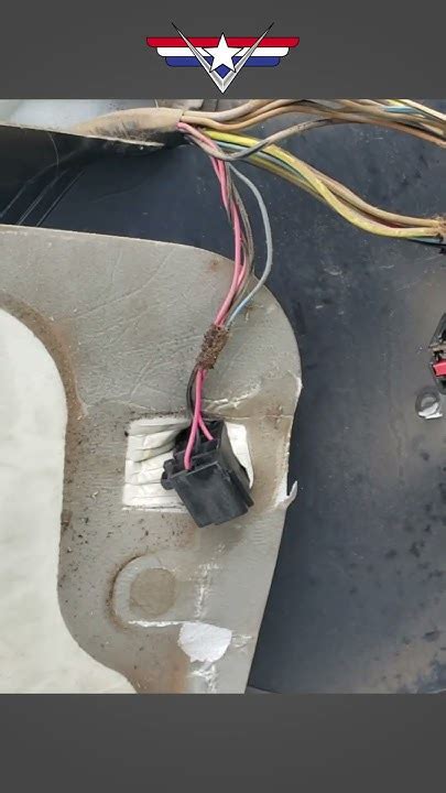 Swapping Mismatch Key Cylinders On Ford F550 Youtube