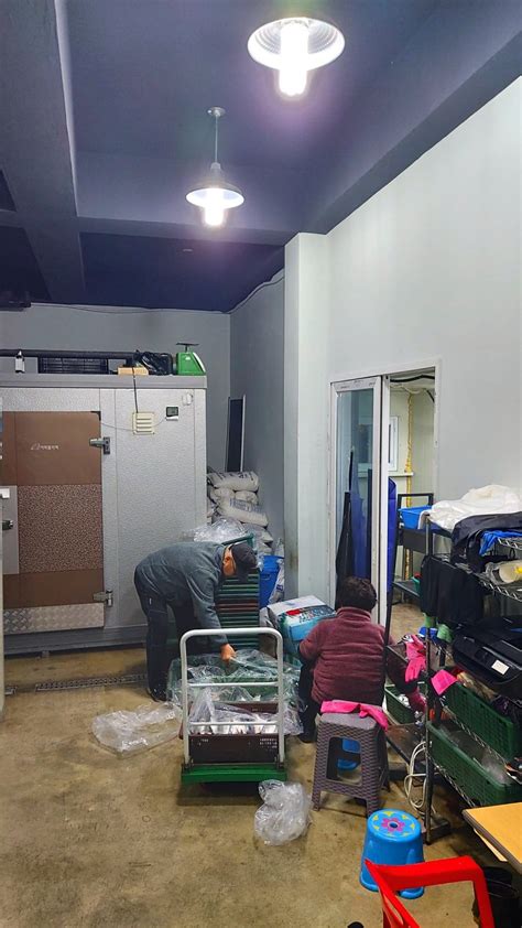 상욱 새벽을여는사람들 제주수산 생선장수 오배달 오쉐프 생선장수 내 사랑하는 부모님 평생 자식들을 위해 차가운 시장바닥에서 생선장사로 고생하시어 손끝부터