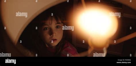Poltergeist Year 2015 Usa Director Gil Kenan Kennedi Clements Stock