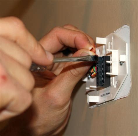 A New Way To Save Energy With A Smart Thermostat Your Modern Dad