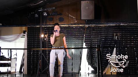 Iris Medina Smoke And Joke Comedy Youtube