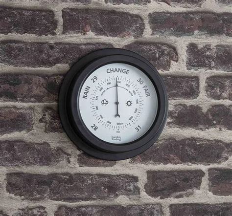 Outdoor Indoor Modern Compact Metal Barometer In 3 Colours