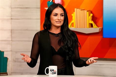 Wwe Star Sonya Deville Is Showing Her Vulnerable Side On Total Divas