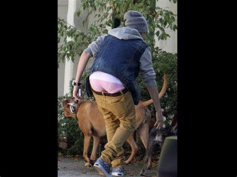 Justin Bieber Mostr Su Ropa Interior Color Rosa Infobae